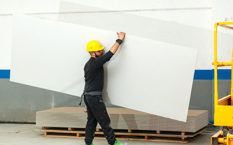 How to Safely Move and Store Plasterboard On-sITE - THX